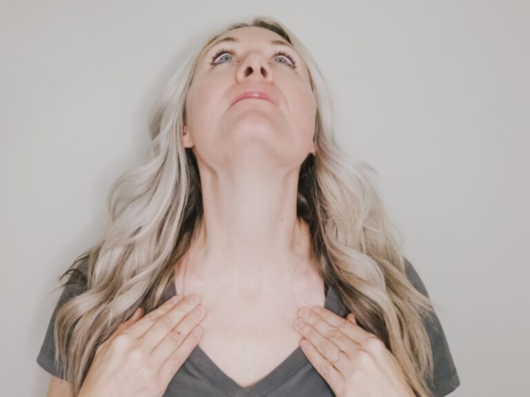 6 Facial Exercises that Work for a Double Chin - From An Expert